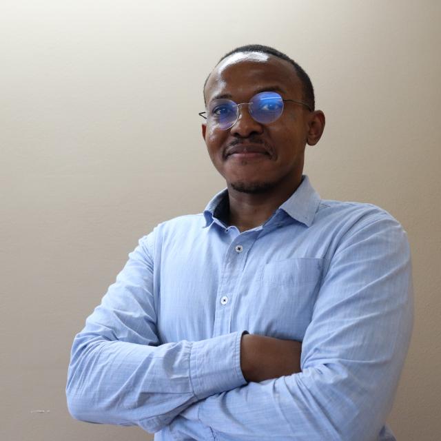 Dr Tshepo Mosaka | Department of Public Law